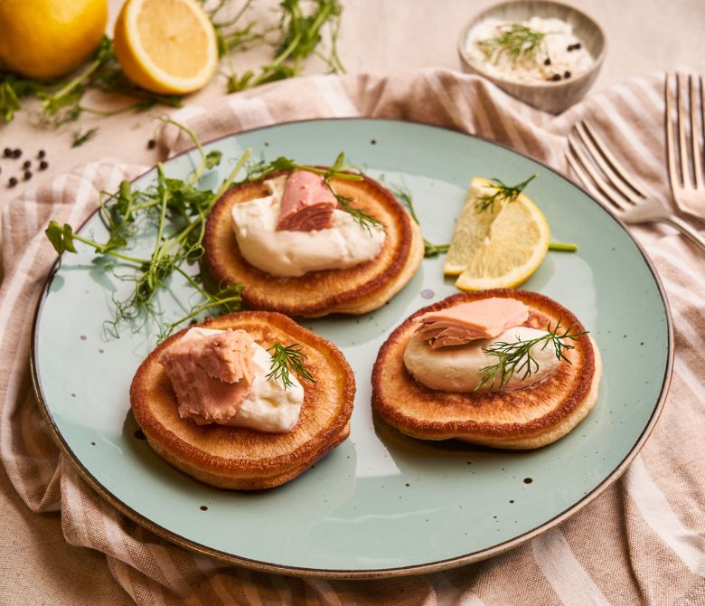 Bliny z tuńczykiem i jogurtem greckim – Rio Mare – Polska